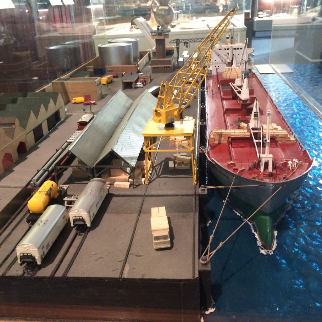 Tableau & Diorama. (iii) – Arran Q Henderson